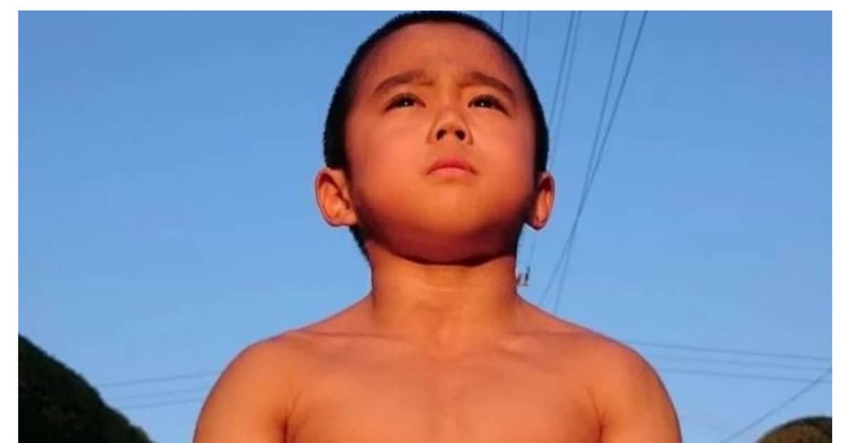 12 साल का ये लड़का है बॉडी बिल्डर, 2 उंगलियों से मारता है पुश-अप; बनना ...