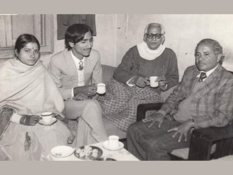 डॉ. ओम निश्‍चल: हिंदी साहित्य का एक समर्पित शब्‍द-सहचर - om nishchal ...