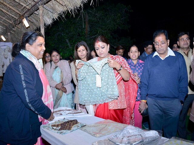 Amrita Haat Mela: जयपुर में राष्ट्रीय अमृता हाट मेला शुरू, सजे हैं 140 ...
