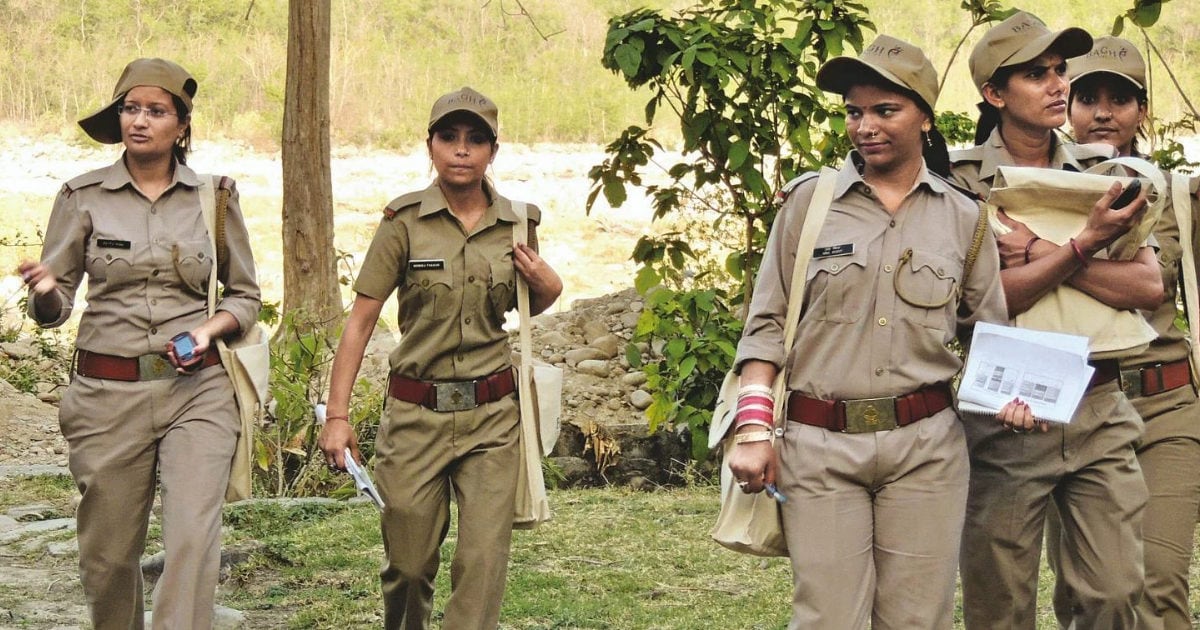 Sarkari Naukri 2022 : वनरक्षक, क्षेत्र रक्षक और जेल प्रहरी की 2000 से ...