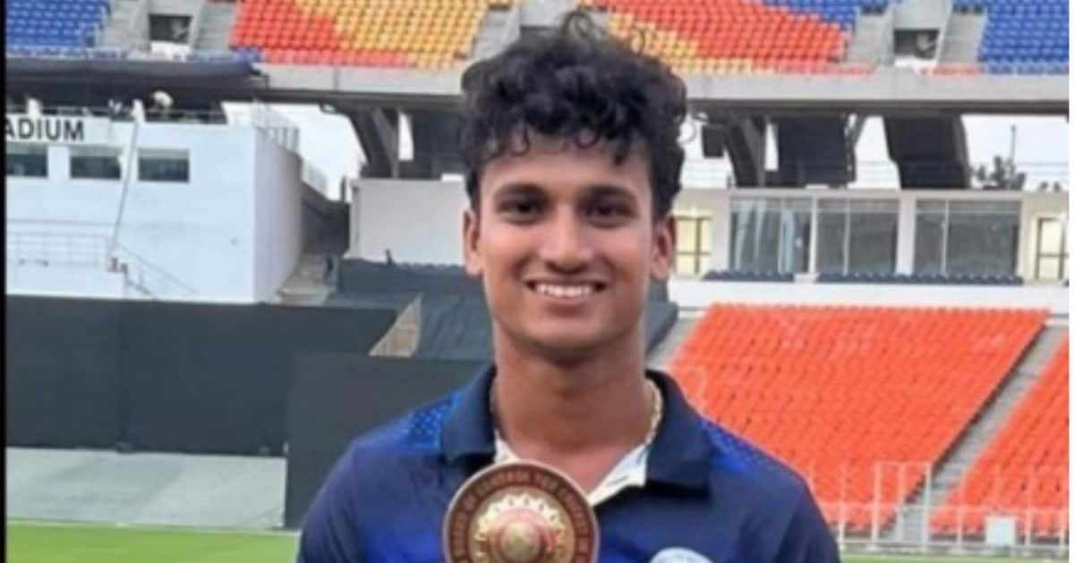 अर्जुन तेंदुलकर से आगे निकला 22 साल का बैटर, डेब्यू मैच में टीम के लिए ...