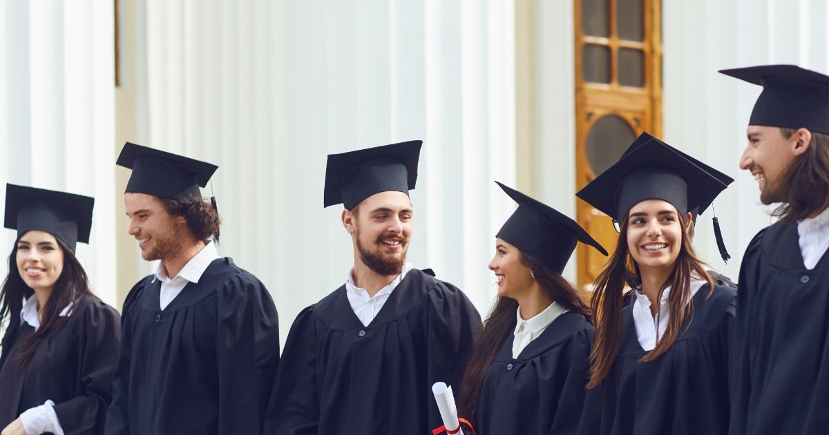 Best degrees for future top degrees in demand for future high paying ...