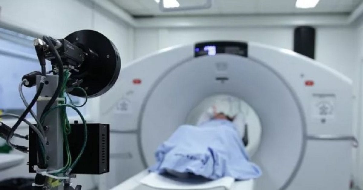 Brazilian lawyer tragically dies after gun triggered by hospital MRI ...