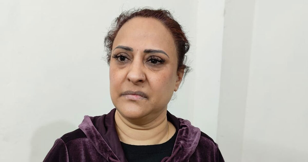 Noida: लिफ्ट में नौकरानी से मारपीट करने वाली महिला शेफाली कौल गिरफ्तार ...