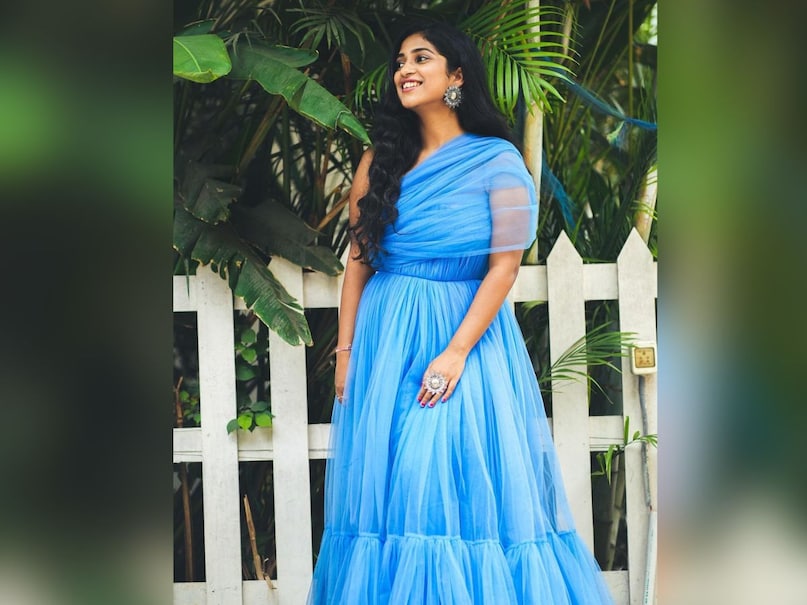 प्रभास के लिए गाना गाने वाली खूबसूरत सिंगर ने किया मिस्ट्री मैन से शादी ...