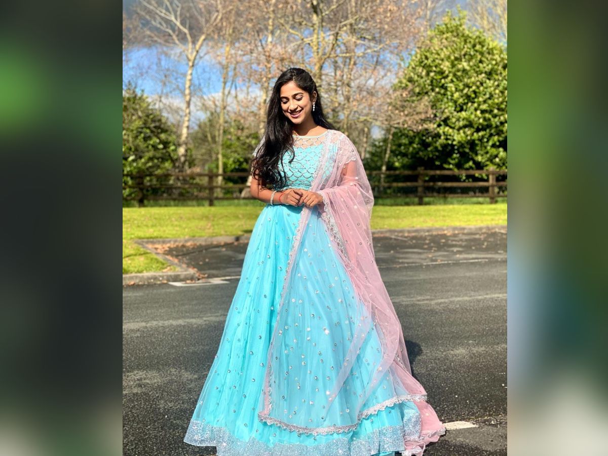 प्रभास के लिए गाना गाने वाली खूबसूरत सिंगर ने किया मिस्ट्री मैन से शादी ...