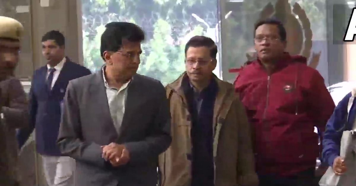 श्रद्धा मर्डर केस: भाजपा नेता किरीट सोमैया के साथ पुलिस हैडक्‍वाटर्स ...