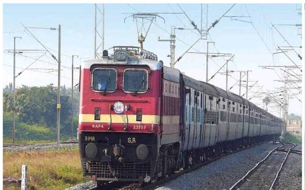 Train Alert: सीवान से खुलने वाली इस ट्रेन के समय में किया गया बदलाव, जानें वजह और शेड्यूल ...