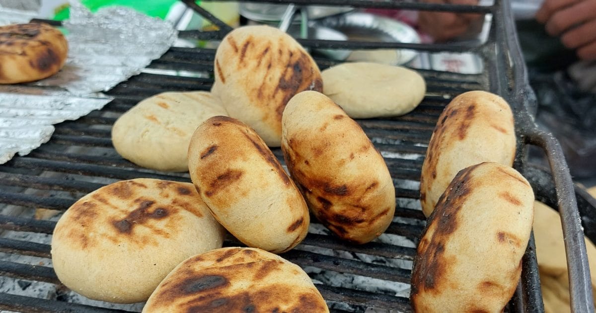 Food Story: ठंड के मौसम में शाही जी के लिट्टी-चोखा ने मुजफ्फरपुर में ...