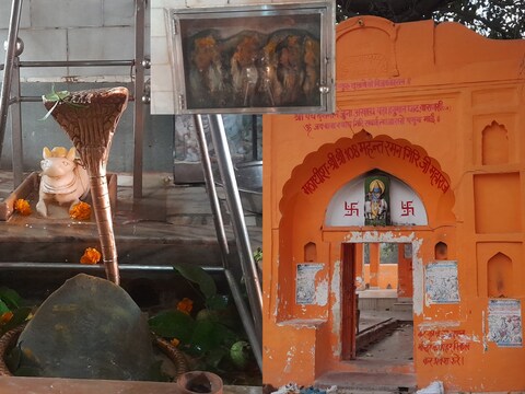 Meerut News: अनोखा है हस्तिनापुर का पांडेश्वर महादेव मंदिर, कभी पांडवों ...