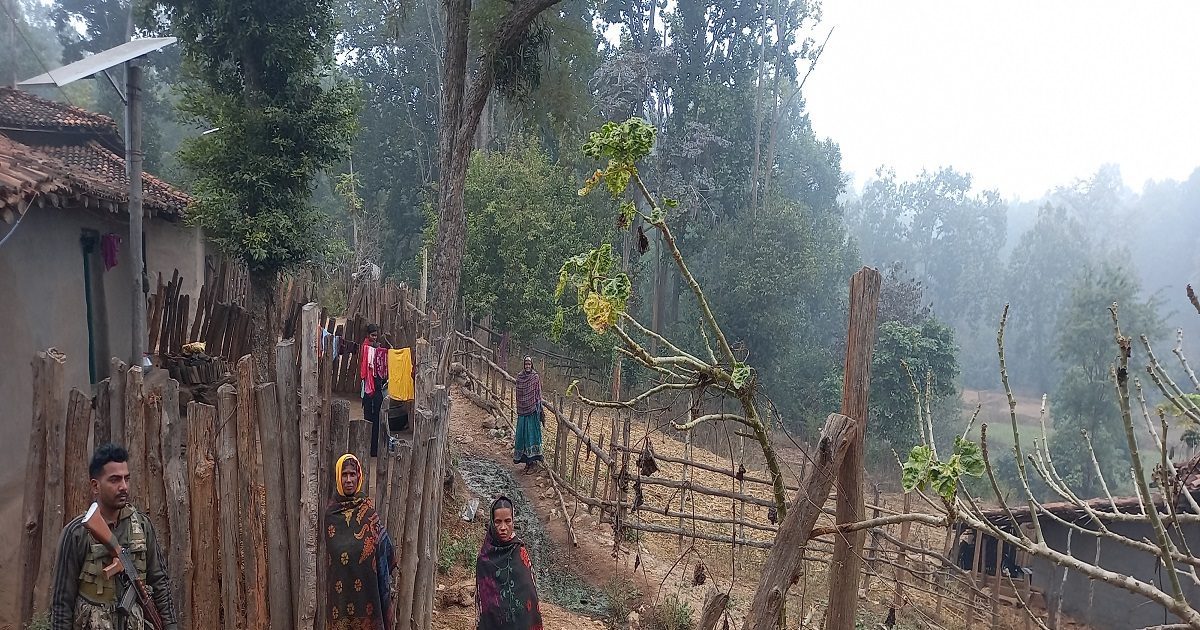 झारखंड की एक ऐसी पिकेट जहां 2 राज्यों की पुलिस और सीआरपीएफ है तैनात ...