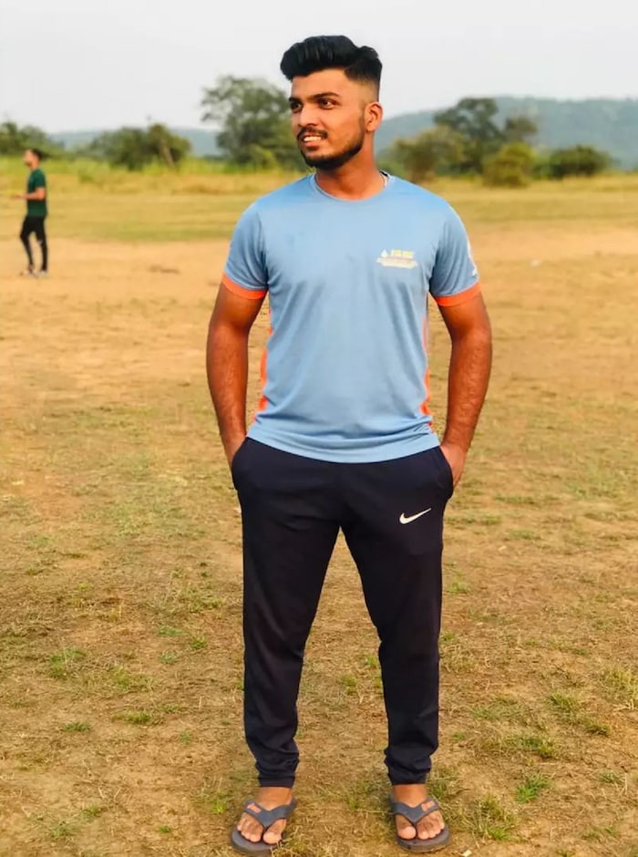 मुंबई के क्रिकेटर ने कभी 1000 रन की पारी खेल मचाया था तहलका, देश नहीं सात समंदर पार मिला खेलने ...