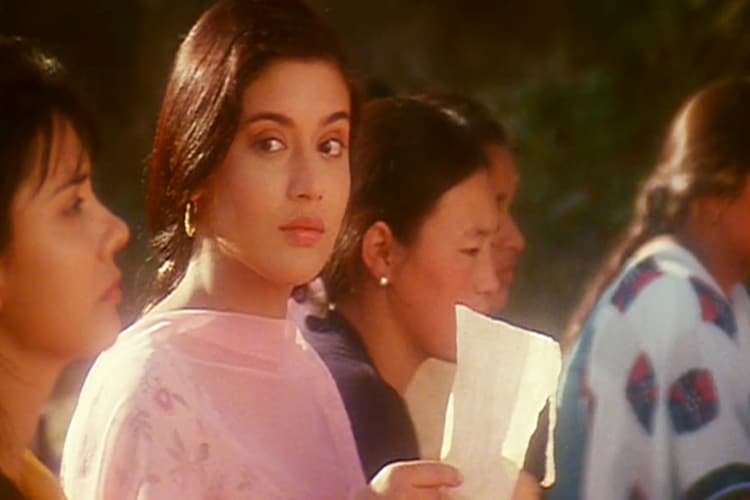 When Bobby Deol Revealed Vidhu Vinod Chopra Bit Manoj Bajpayee wife ...