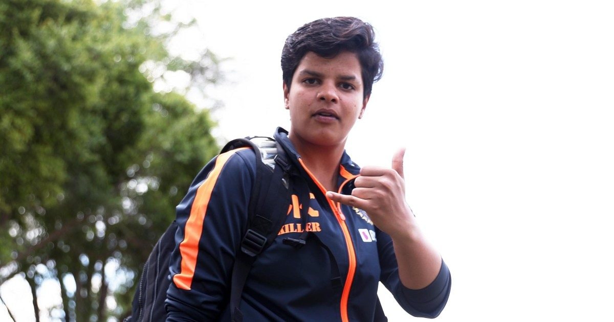 19 साल की नन्हीं उम्र में शेफाली ने कर दिया 'कैप्टन कूल' महेंद्र सिंह ...