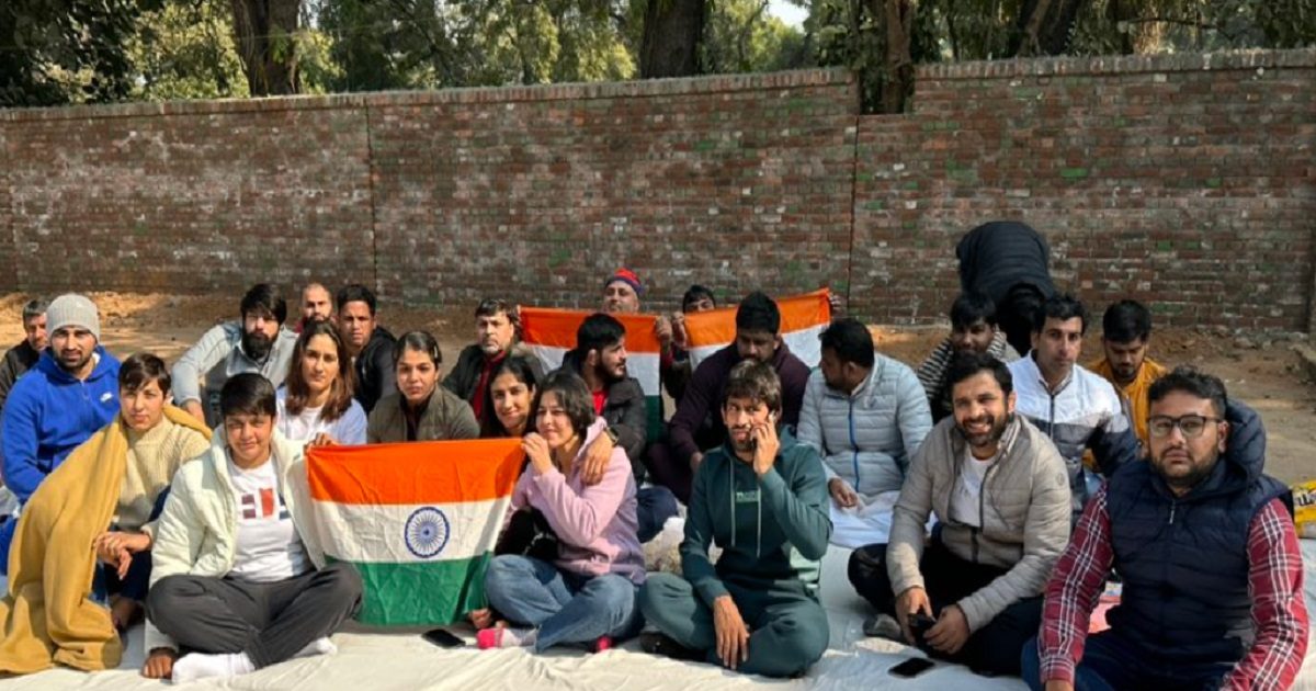 Vinesh Phogat के यौन उत्पीड़न के आरोपों पर एक्शन में खेल मंत्रालय, WFI ...