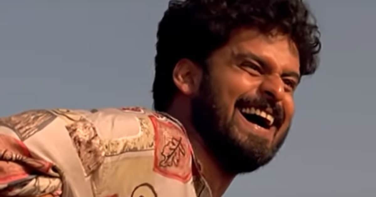 मनोज वाजपेयी जब पहाड़ी की चोटी से बोले- 'मुंबई का किंग कौन'; उनके पैरों ...