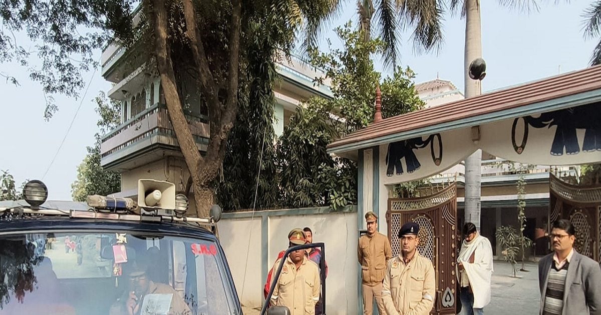 कांग्रेस नेता मर्डर केस में जेल में बंद UP के पूर्व मंत्री की बढ़ी ...