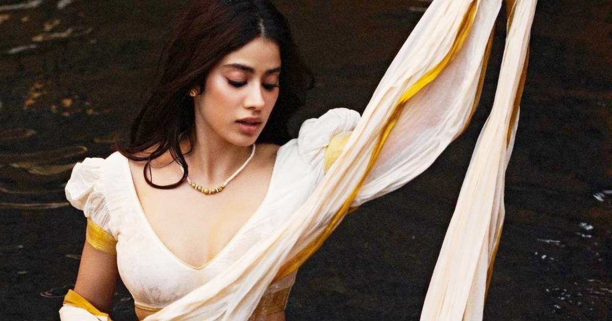 सफेद साड़ी पहन पानी में उतरी जाह्नवी कपूर, याद आ गईं 'राम तेरी गंगा मैली' की मंदाकनी, गजब हैं ...