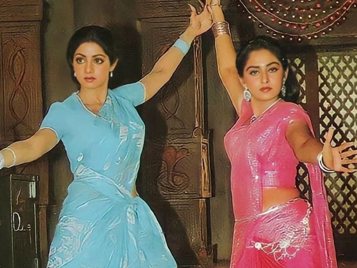 PHOTOS: हेमा मालिनी से लेकर जया प्रदा... जब बॉलीवुड हीरोइनों ने सियासत ...