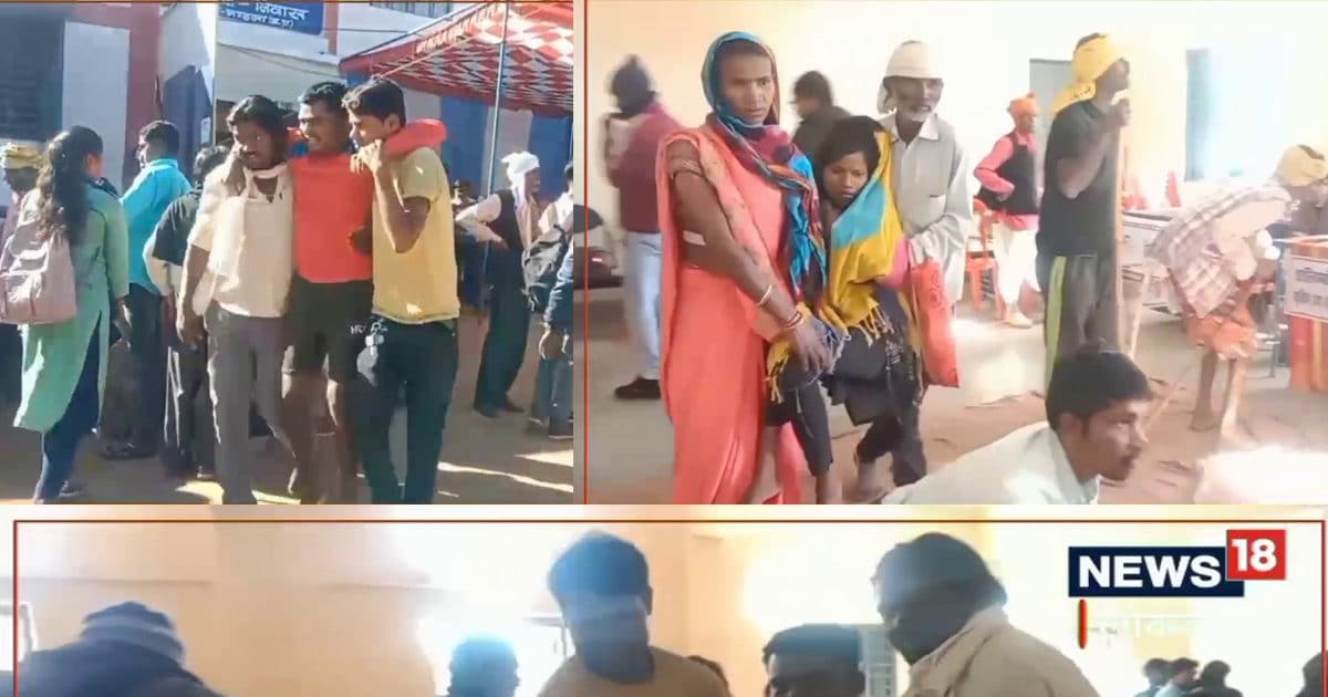 Mandla News: दिव्यांगों को गोदी में उठा कर शिविर तक पहुंचे परिजन, सामने ...