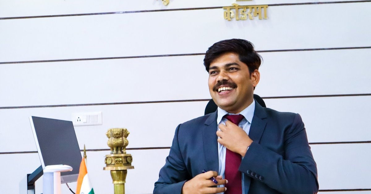 Success Story : पिता के अंतिम संस्कार में जाने तक का नहीं था किराया ...