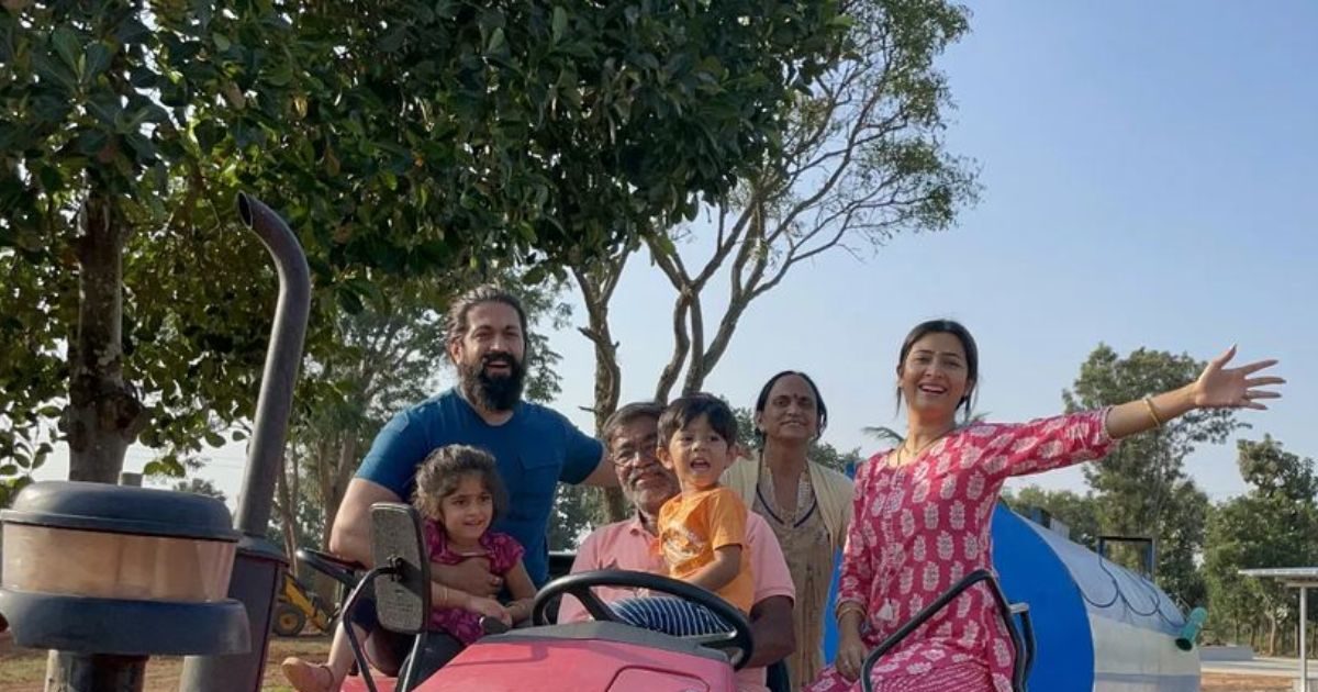 KGF स्टार यश के पिता पहले थे बस ड्राइवर, अब गांव में चलाते हैं ट्रैक्टर ...