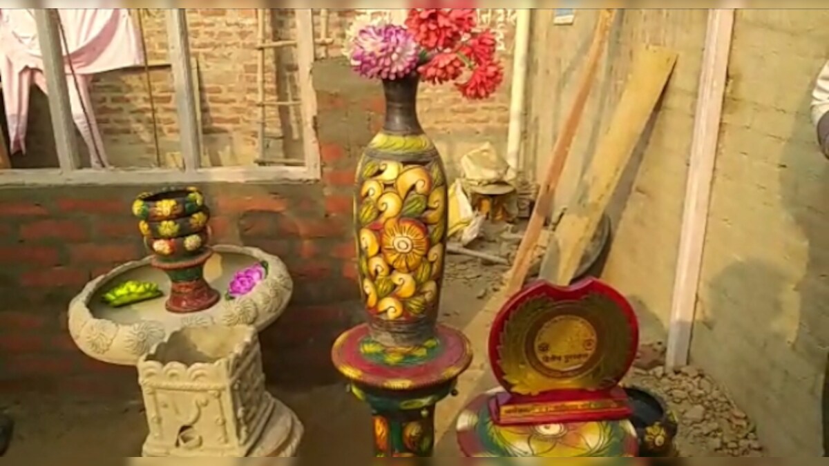 Barabanki: इलेक्ट्रिक चाक से कुम्हारों की बदली जिंदगी, मिट्टी से तैयार ...