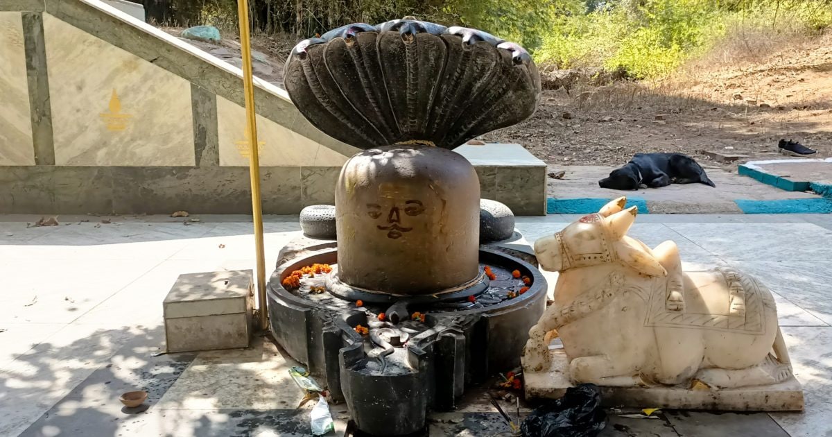 Satna bhooteshwar mahadev temple situated between seven streams of ...