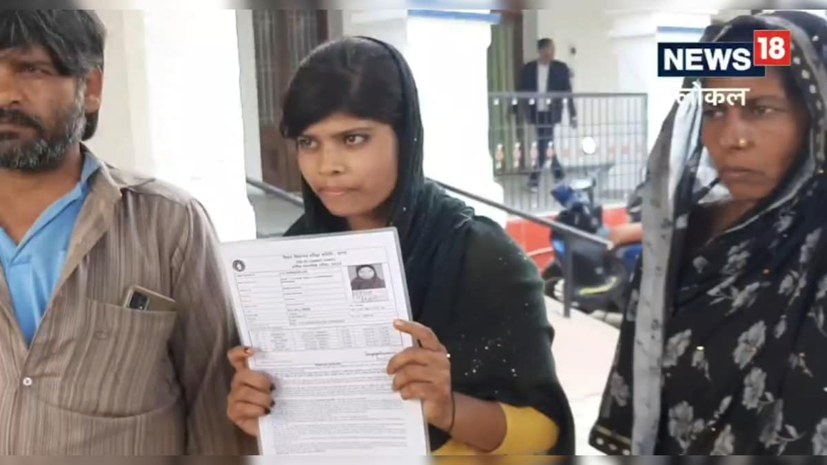 In one paper the examinee was given a fake copy given the exam in ...