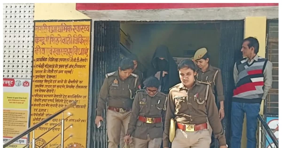 Nikhat ansari also locked in Chitrakoot jail husband and mla abbas ...