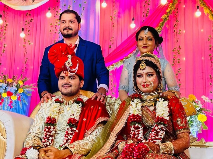 Arvind Akela Kallu Enjoying Honeymoon In goa With Wife Shivani Pandey ...