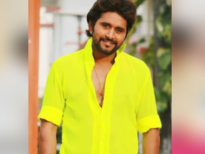 Bhojpuri Actor Yash kumar Transformation Look here unseen pics - बड़े बाल और दुबले-पतले, 9 साल ...