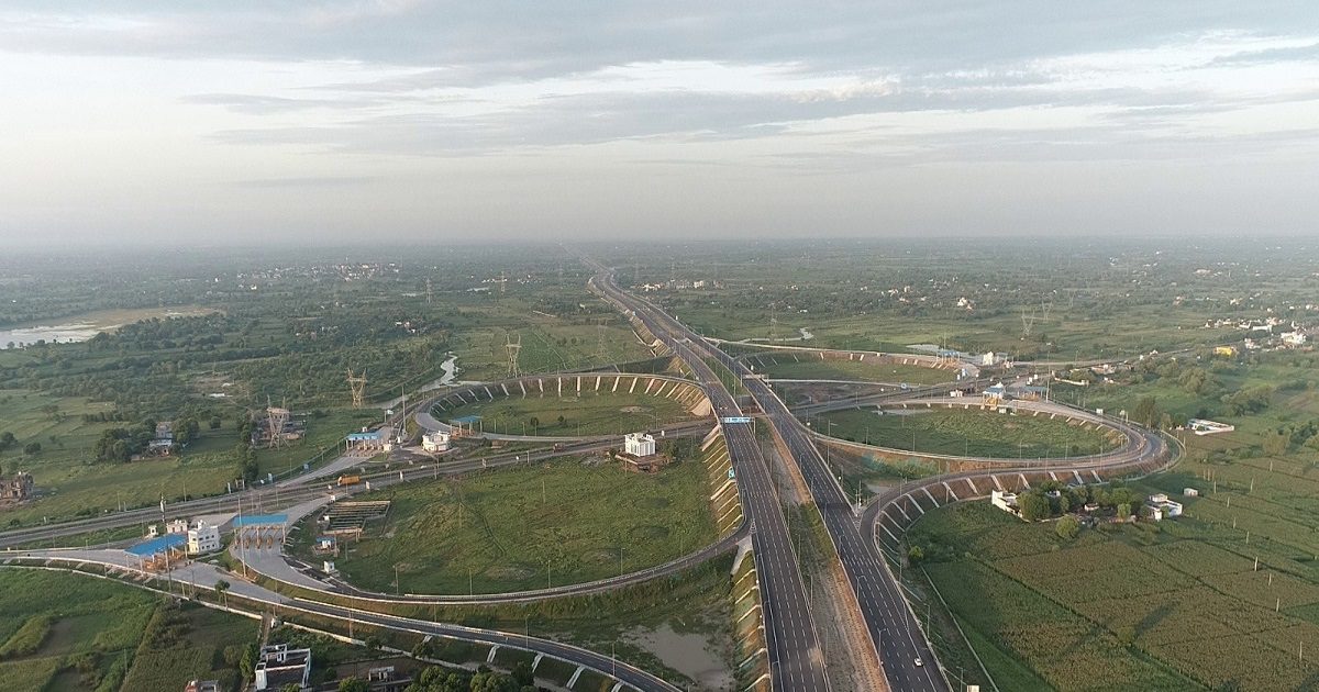 - Delhi-Mumbai Expressway: 2 वाहनों के बीच होगी इतनी दूरी, इलेक्ट्रिक ...