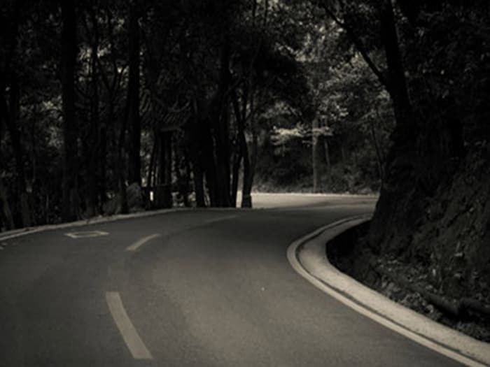 सावधान! देश की 10 सड़कें, जहां कभी भी हो सकता है भूतों से सामना, अकेले ...