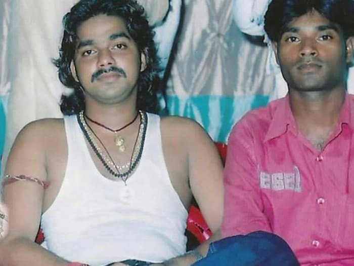 Pawan Singh Family And He Shares Best Bond With Mother Bhojpuri ...