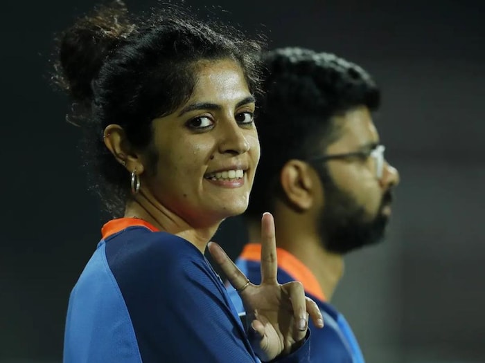 IND vs AUS Nagpur Test Rohit Sharma team seen with mystery girl Rajal ...