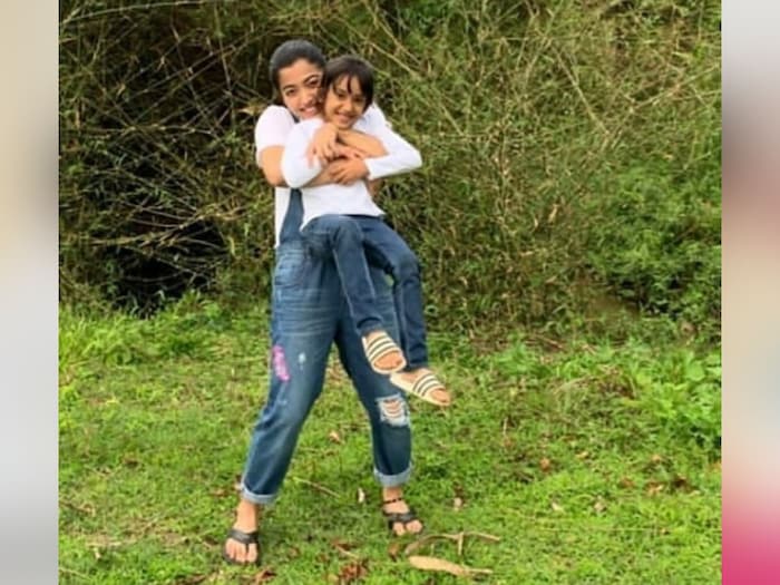Rashmika Mandanna younger Sister Shiman Mandanna More Cuter than Pushpa ...