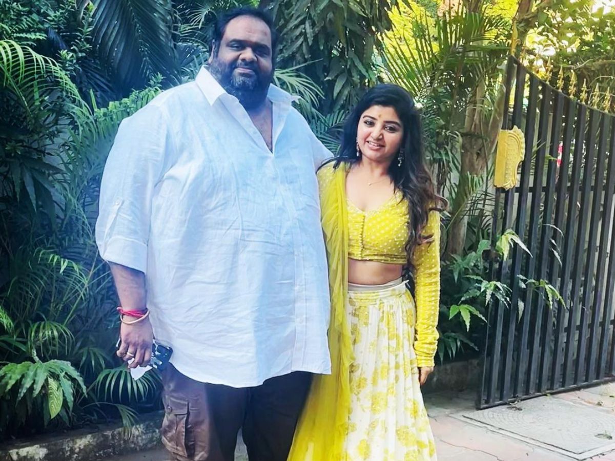 Ravindar chandrasekaran Expresses Love for Wife And South Actress ...