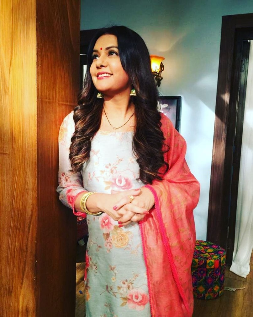 Where is lapataganj indumati aka sucheta khanna who popular for ...