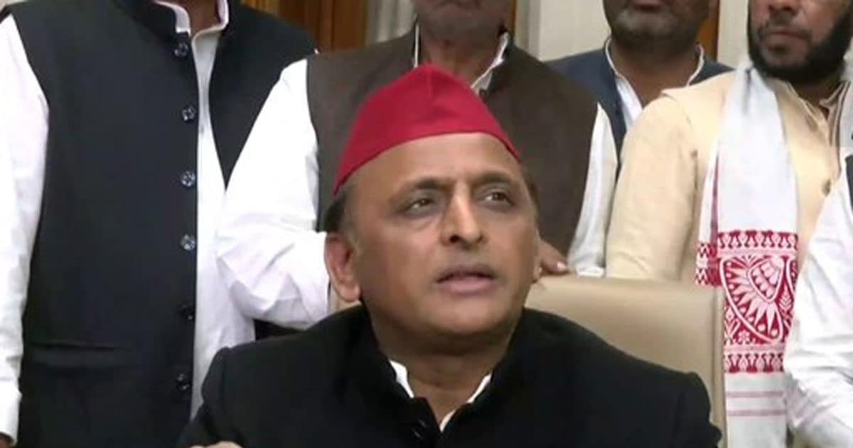 Akhilesh Shares Video Of Ips Officer Taking Rs 20 Lakh Bribe Asks Govt