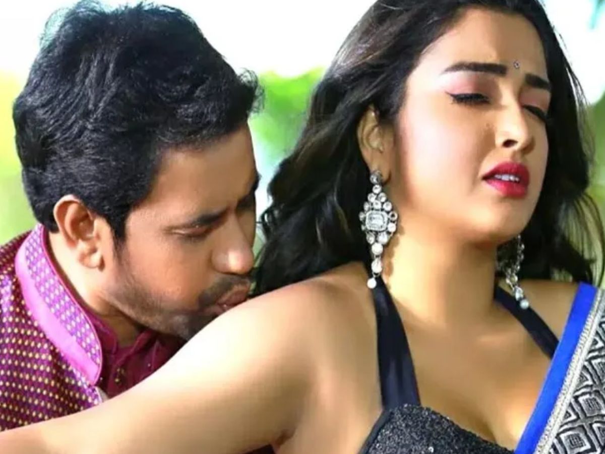 Is amrapali dubey still single because of nirhua and why she has not married yet at the age of ...