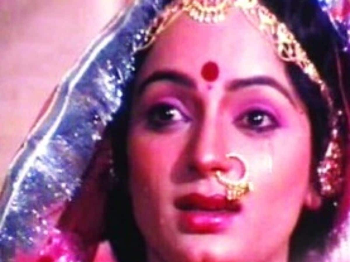 The kapil sharma show fame bua aka Upasana Singh gave blockbuster ...