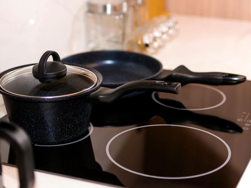 How to use induction for first time with necessary safety tips to avoid ...