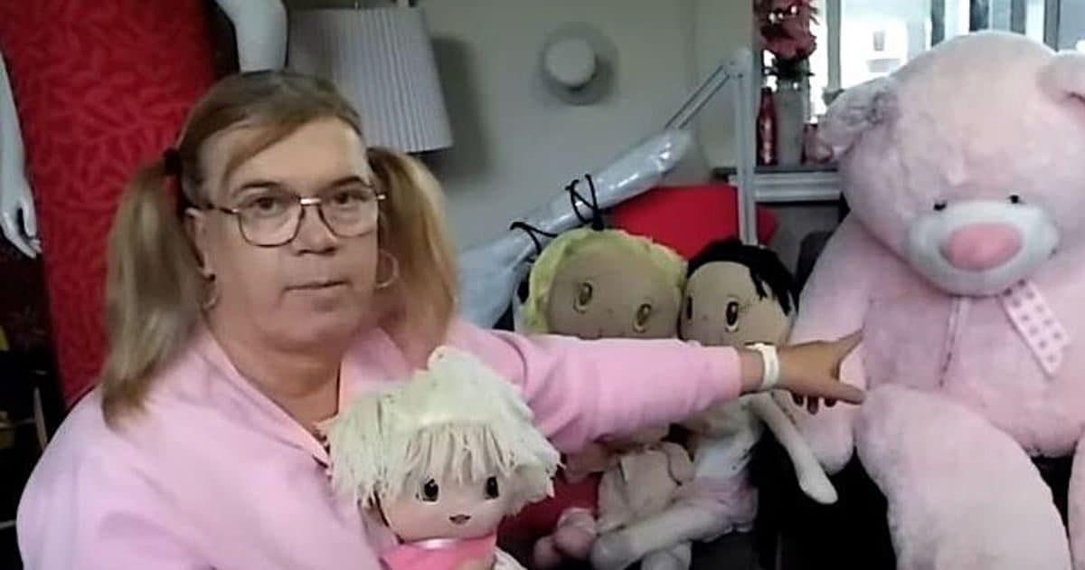59 year old transgender man 7 children now lives like 6 year old girl ...