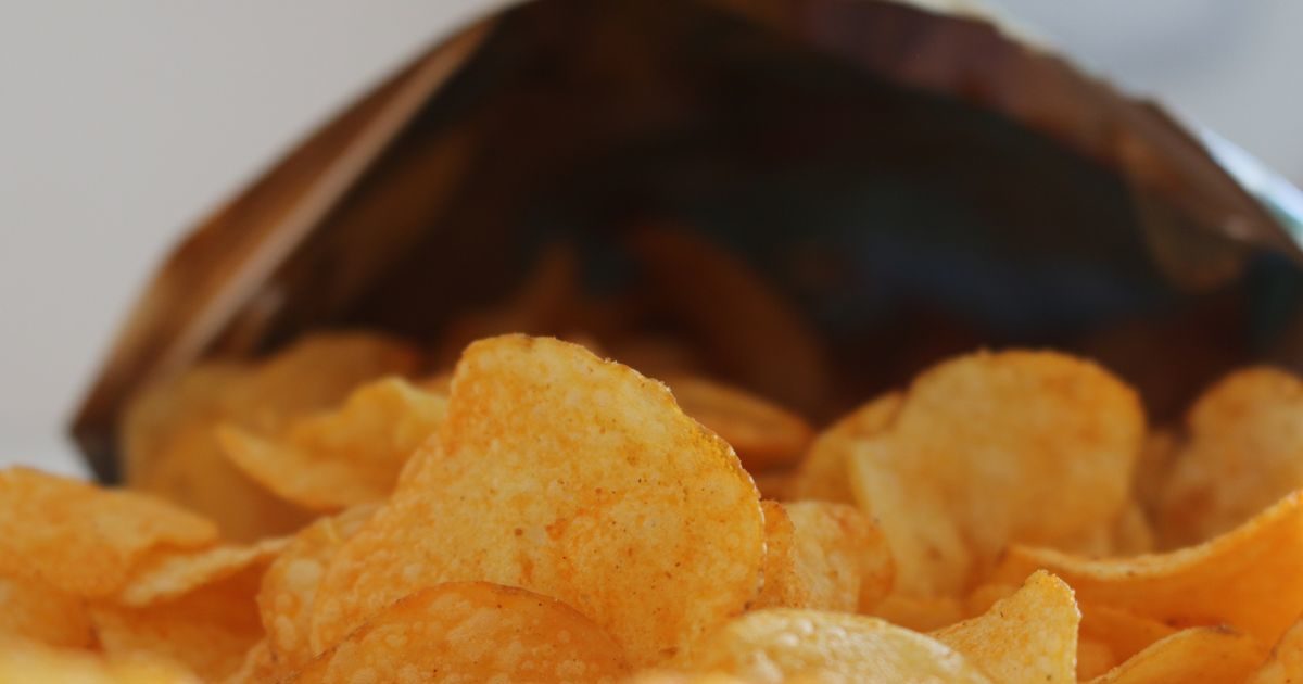Man ate potato chips worth one crore difficult to repay even after ...