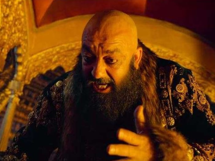 Moosabhai to Kancha Cheena those 8 films of Sanjay Dutt where played ...