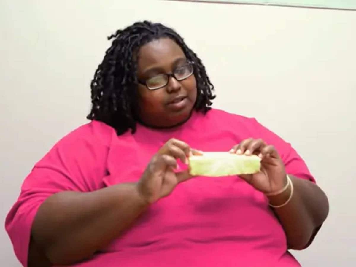 घर के गद्दे नोच-नोचकर खा जाती है महिला, 5 साल की उम्र से लगी लगत, नहीं ...