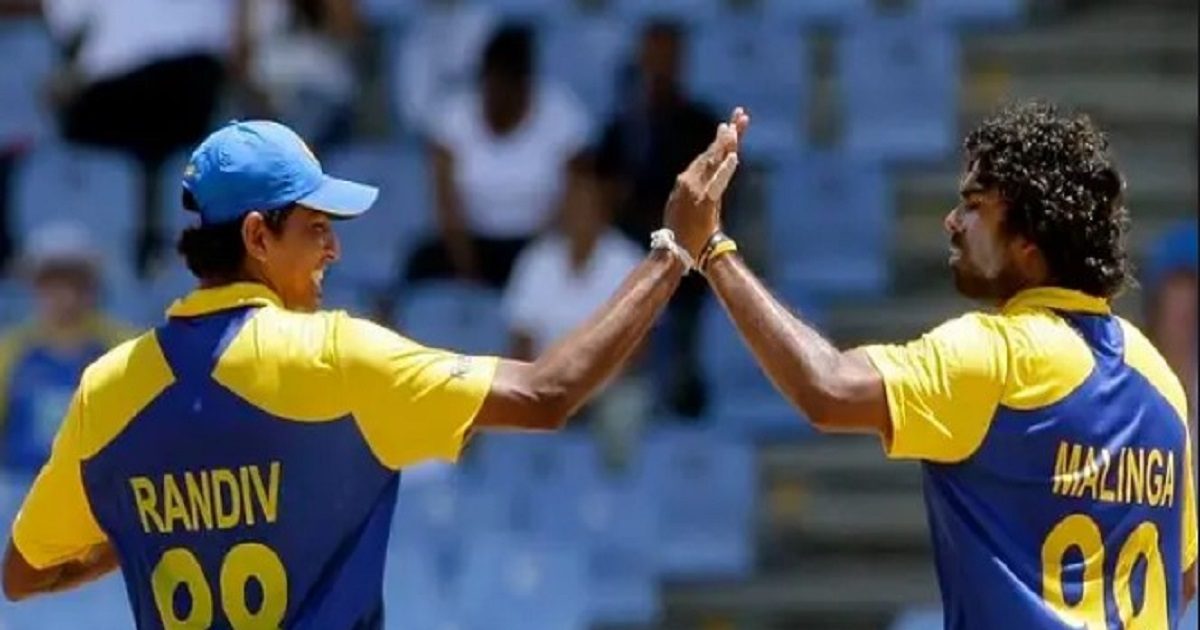 SURAJ randiv and chinthaka jayasinghe are driving bus for played ICC World Cup Final - पूरे ...