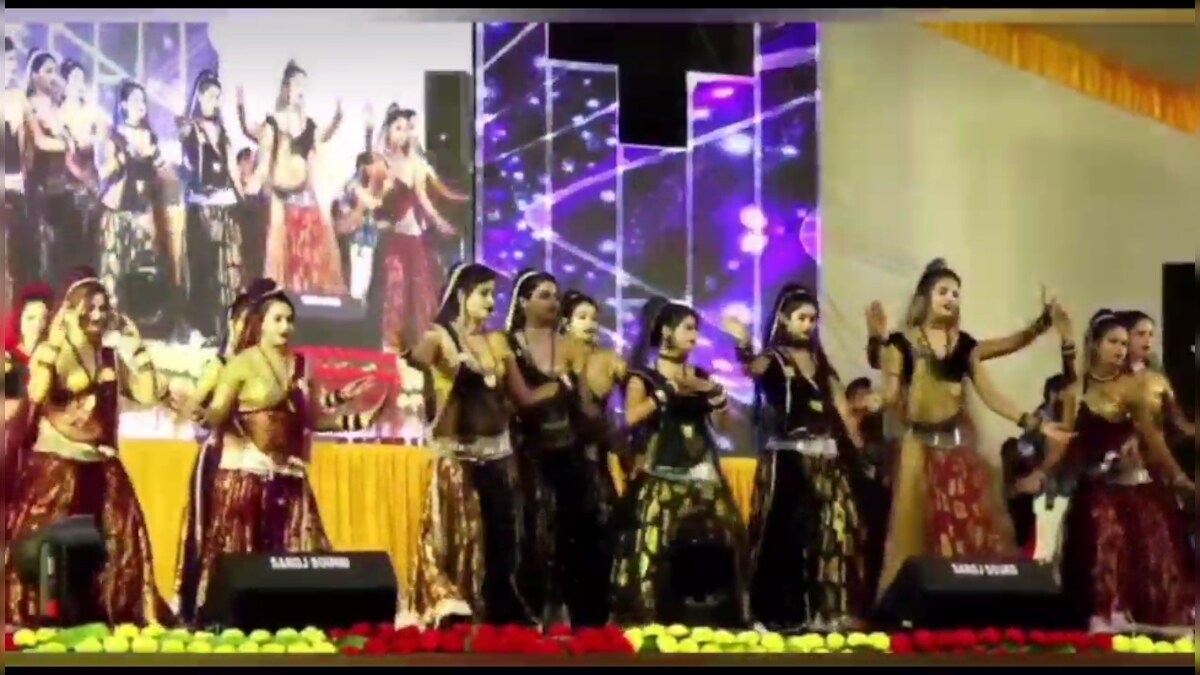 Bundelkhand famous rahas fair you will be shocked to see rai dance of ...