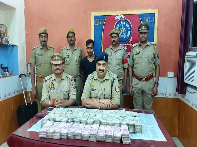 Hawala money supply suspected person arrested with one and half crore ...